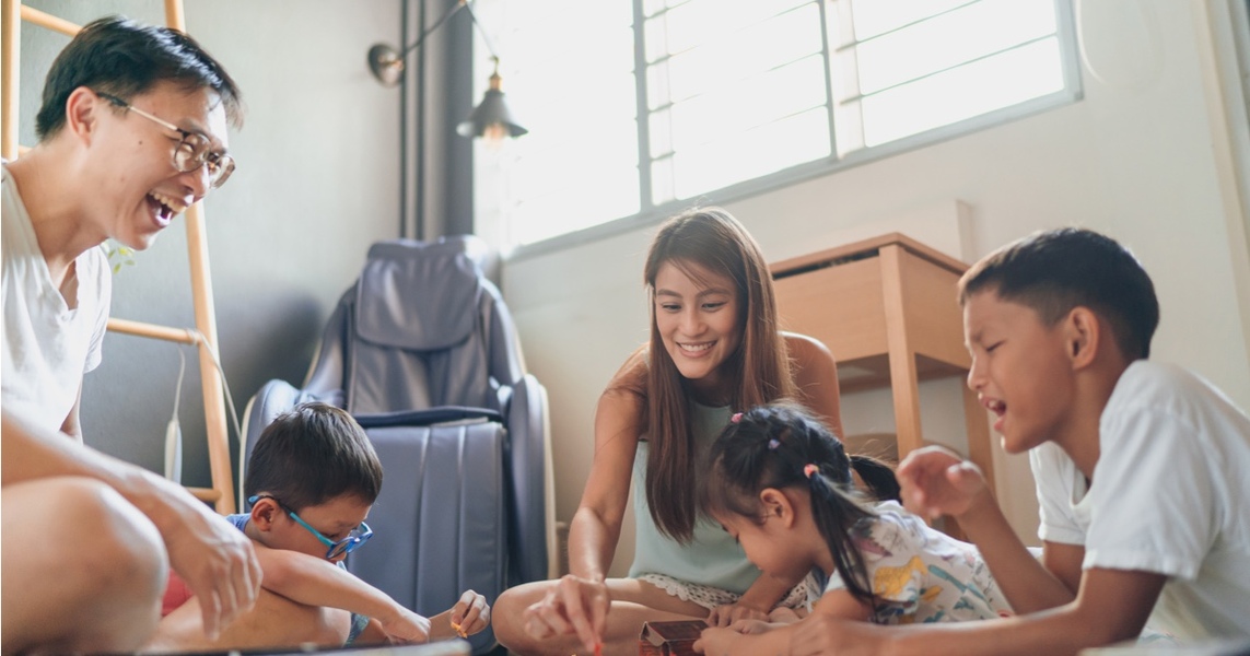 Kids fighting? Try these positive tips to reduce the rivalry | Triple P